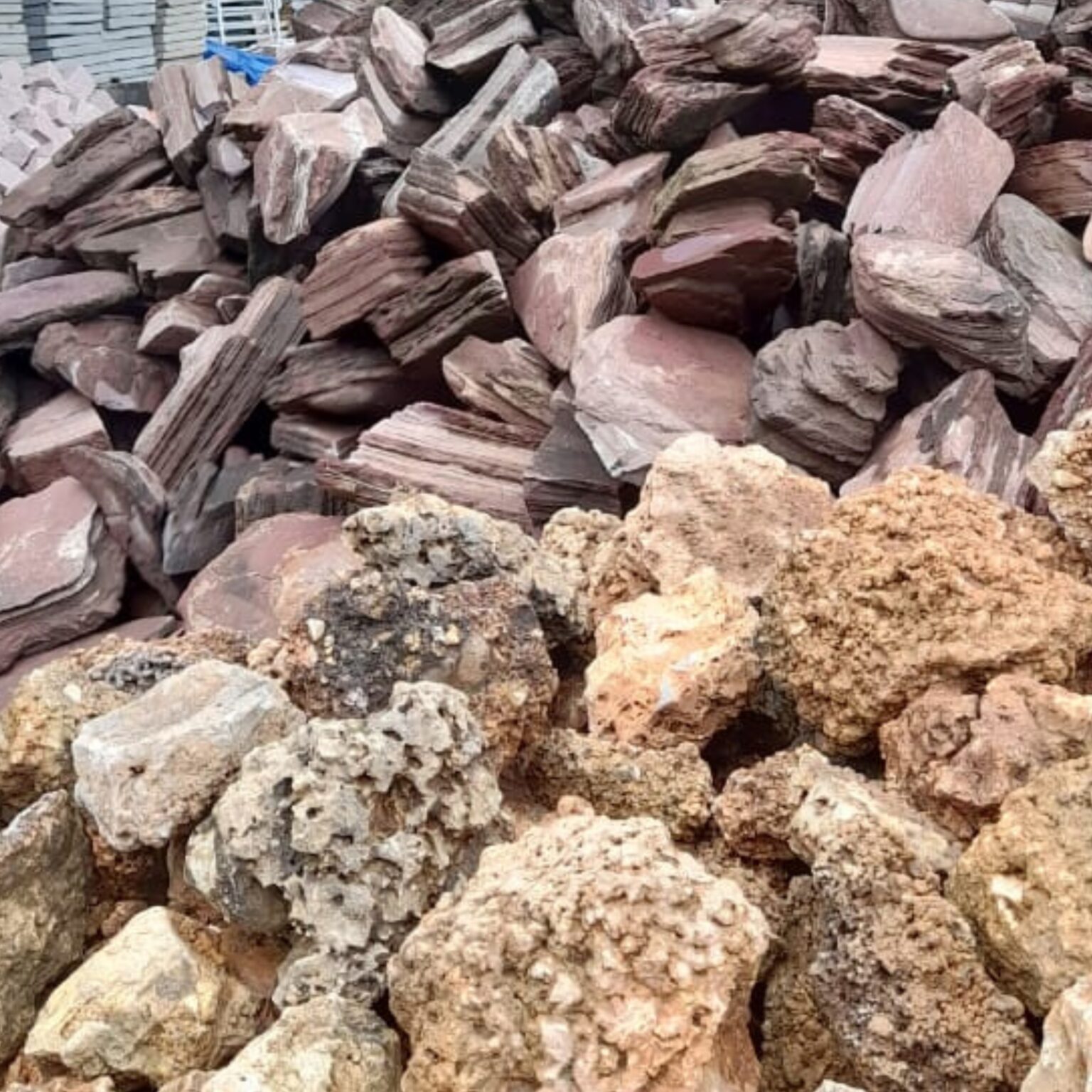 No.1 Stone & Rock Pebbles Distributor in Karnataka, Tamil Nadu & Kerala